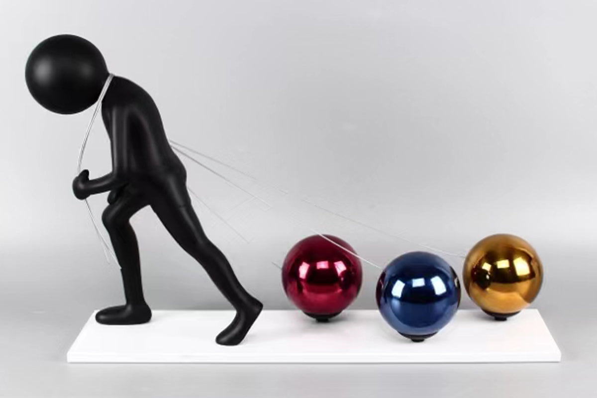 BLACK MAN BIG HEAD SHOOTS 3 BALLS – Au Gant Rouge